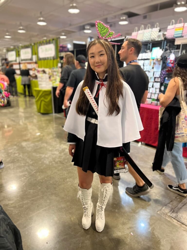 [Cosplay Photos] Cosplayers Seen at Dragon Con 2022 – PopCultHQ